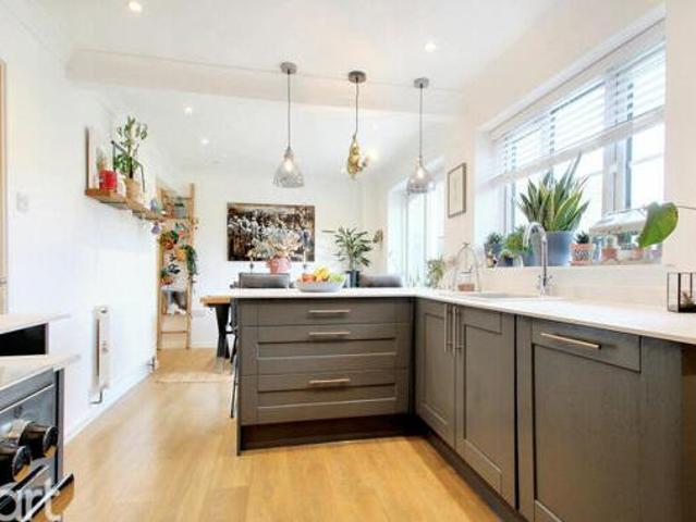 3 Bedroom Detached House For Sale In Stanton