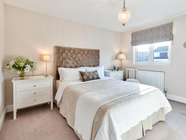 3 bedroom detached house for sale in Stanton Close, St. Albans, Hertfordshire, AL4