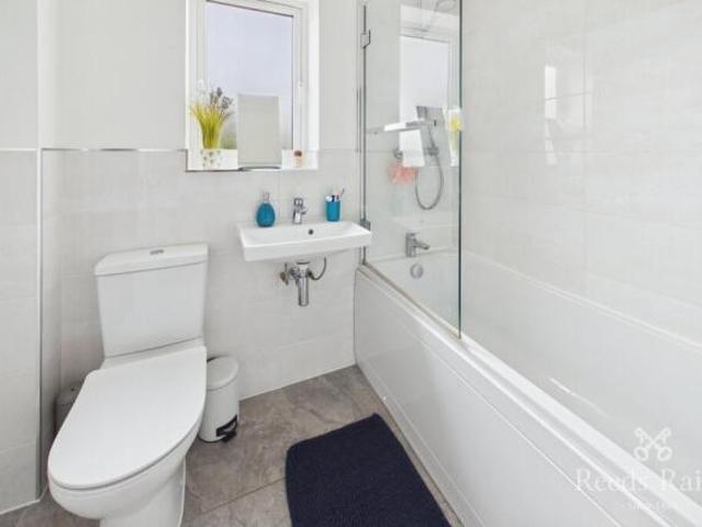 3 bedroom detached house for sale in Stanwood Road, Sheffield, S6
