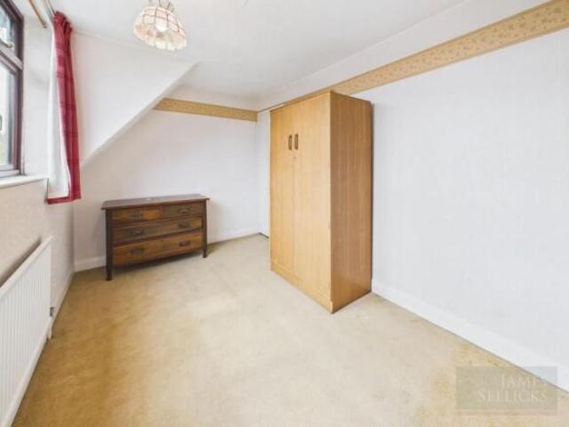 3 bedroom detached house for sale in Station Road, Glenfield, Leicester, LE3