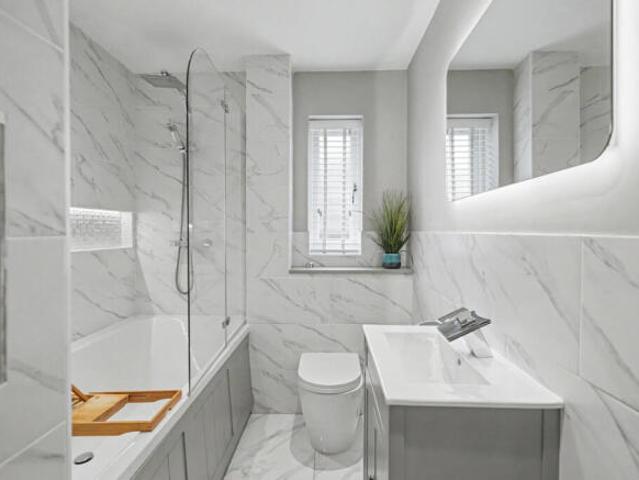 3 bedroom detached house for sale in Station Road, Great Billing, Northampton, NN3 9DS, NN3