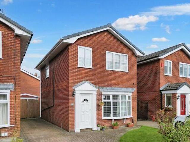 3 Bedroom Detached House For Sale In Stockport, Cheshire