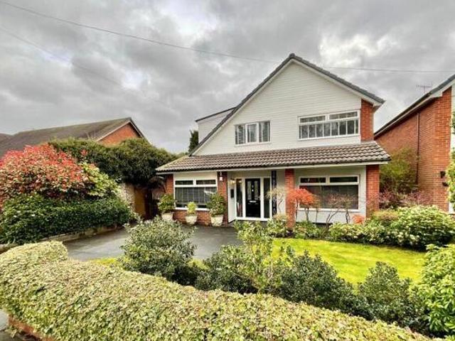 3 Bedroom Detached House For Sale In Stoke on trent