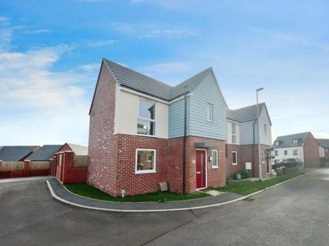3 Bedroom Detached House For Sale In Stoke on trent, Staffordshire