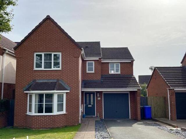 3 Bedroom Detached House For Sale In Stoke on trent, Staffordshire