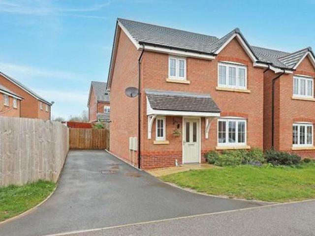 3 Bedroom Detached House For Sale In Stone, Staffordshire