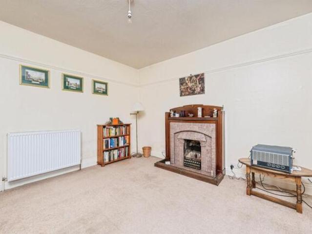 3 bedroom detached house for sale in Stonefield Avenue, HUDDERSFIELD, HD4