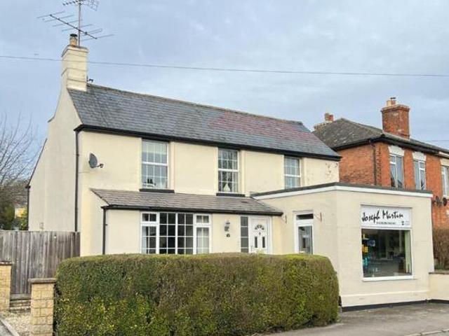 3 Bedroom Detached House For Sale In Stonehouse