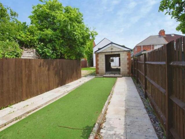 3 bedroom detached house for sale in Stratton Road, Stratton, Swindon, SN1