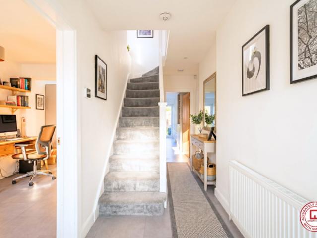 3 bedroom detached house for sale in Stratford Road, Hall Green, B28
