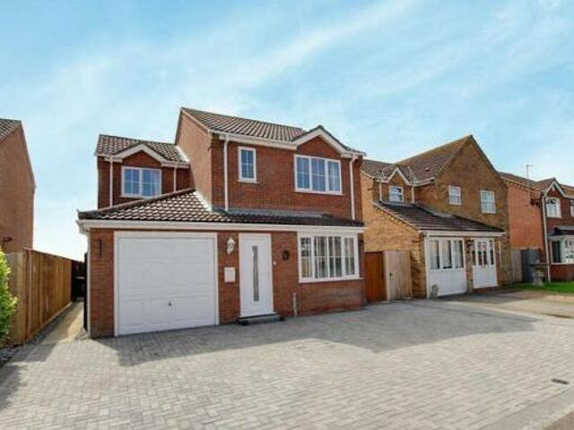 3 Bedroom Detached House For Sale In Sutton on sea
