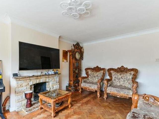 3 Bedroom Detached House For Sale In Sutton