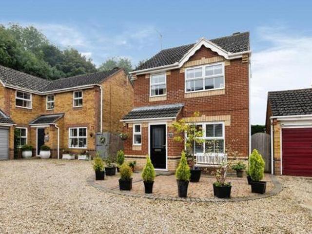3 Bedroom Detached House For Sale In Sudbrooke, Lincoln