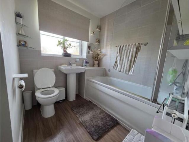 3 bedroom detached house for sale in Suffolk Way, Worcester, WR3