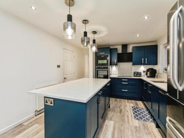 3 bedroom detached house for sale in Sundew Gardens, High Green, Sheffield, S35