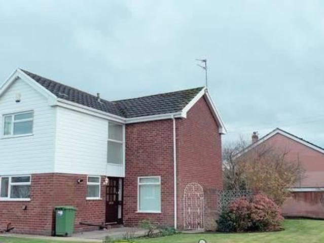 3 bedroom detached house for sale in Swynnerton Way Widnes Cheshire WA8