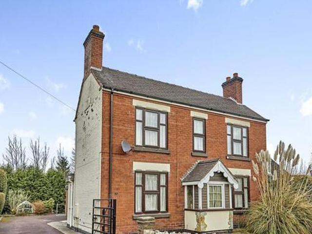 3 Bedroom Detached House For Sale In Swadlincote, Derbyshire
