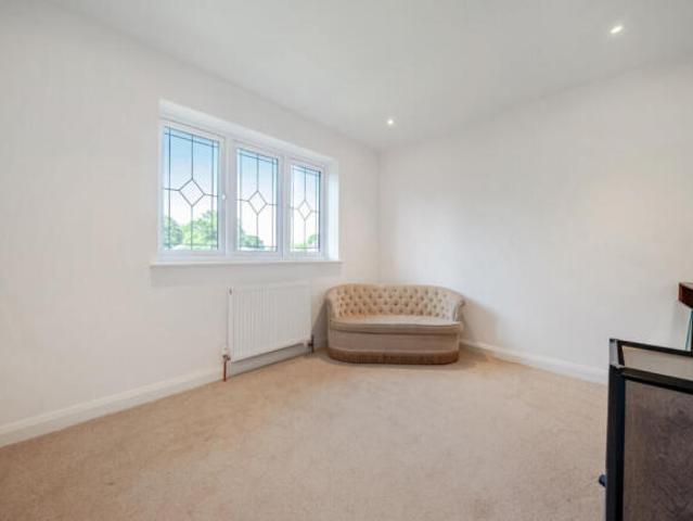 3 bedroom detached house for sale in Poyntell Crescent, Chislehurst, BR7