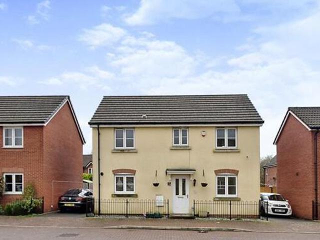 3 Bedroom Detached House For Sale In Port Tennant