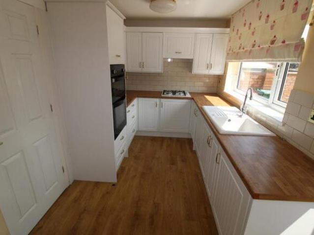 3 bedroom detached house for sale in Portmarnock Close, Bletchley, Milton Keynes, Buckinghamshire, MK3 7TH, MK3