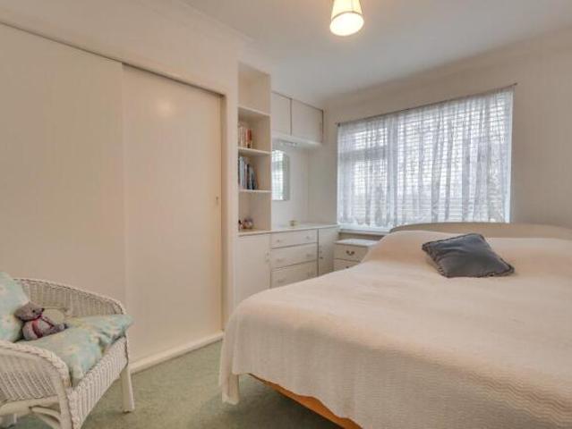 3 bedroom detached house for sale in Portsmouth Road, Sholing, SO19