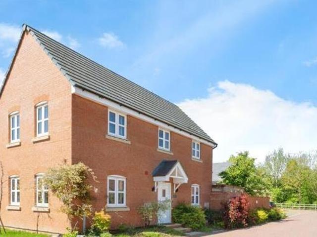 3 Bedroom Detached House For Sale In Padbury