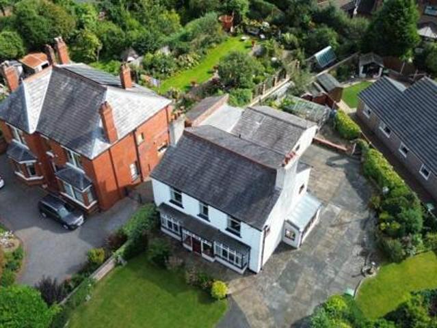3 Bedroom Detached House For Sale In Padgate, Warrington