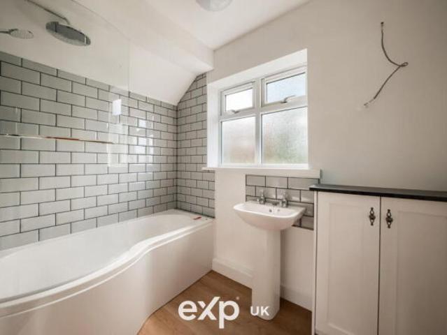 3 bedroom detached house for sale in Painswick Road, Hall Green, Birmingham B28