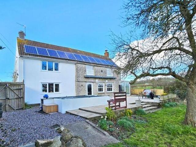 3 Bedroom Detached House For Sale In Parbrook