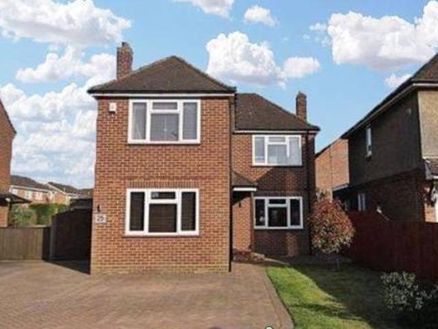 3 bedroom detached house for sale in Park Road Westoning MK45