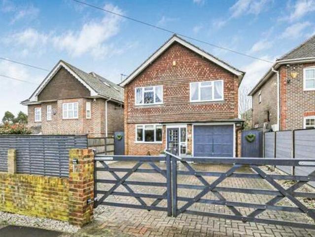 3 Bedroom Detached House For Sale In Park Street