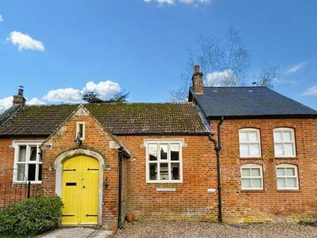 3 Bedroom Detached House For Sale In Pewsey, Wiltshire