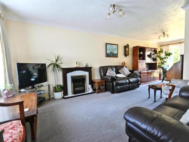 3 bedroom detached house for sale in Peyton Close, Eastbourne, BN23