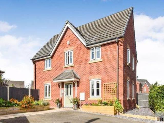3 bedroom detached house for sale in Peartree Crescent NewtonLeWillows WA12