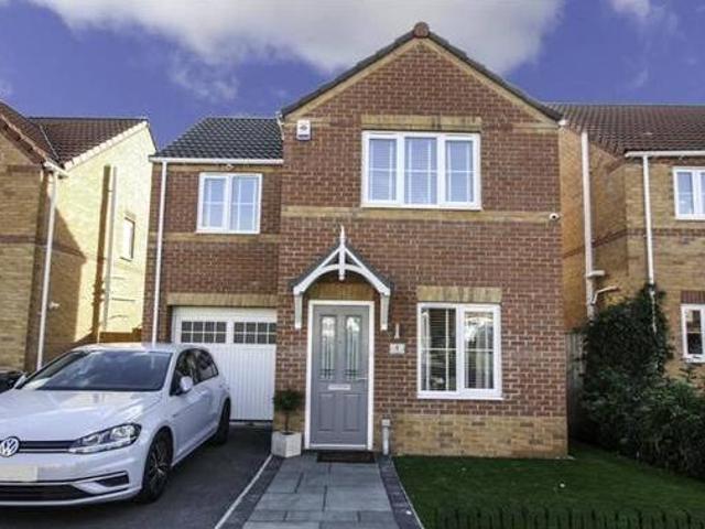 3 bedroom detached house for sale in Pearwood Close Goldthorpe ROTHERHAM South Yorkshire S63