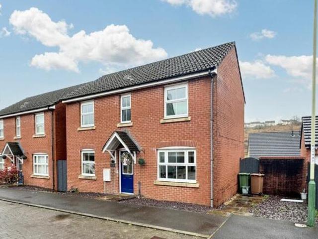 3 Bedroom Detached House For Sale In Penallta