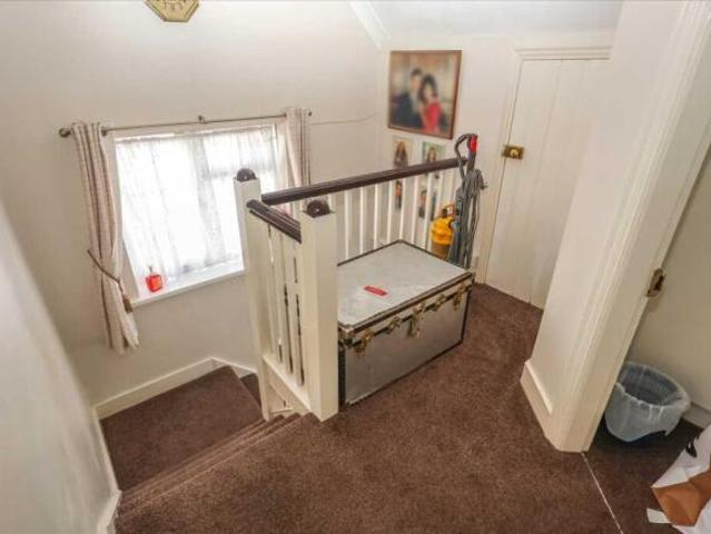 3 bedroom detached house for sale in Pitts Road, Slough, SL1