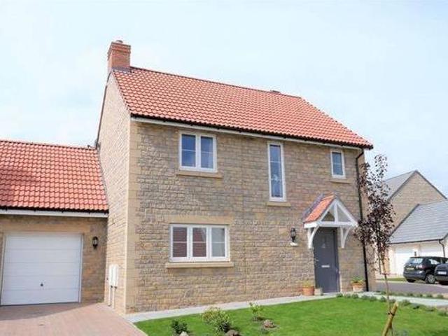 3 bedroom detached house for sale in Pickford Fields Chilcompton BA3