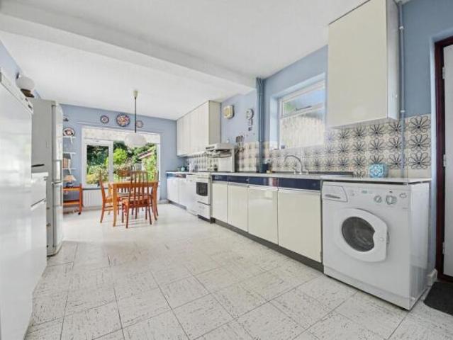 3 bedroom detached house for sale in Pine Drive, Thornhill Park, SO18