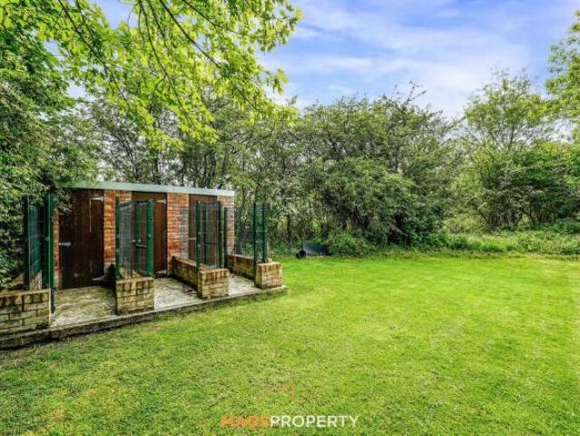 3 bedroom detached house for sale in Pinfold Lane, Knowsley, L34