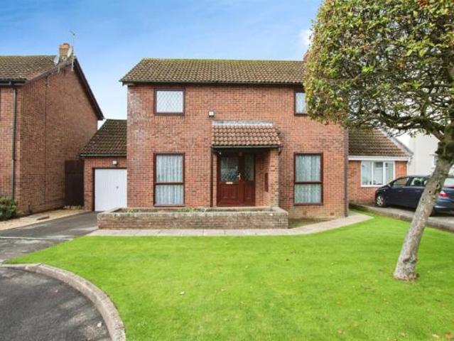 3 bedroom detached house for sale in Plantagenet Crescent, Bournemouth, BH11