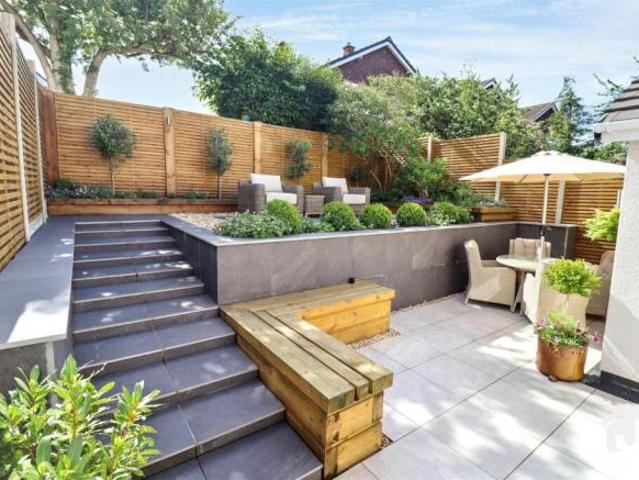 3 bedroom detached house for sale in Plowman Close, Glenfield, Leicester, LE3