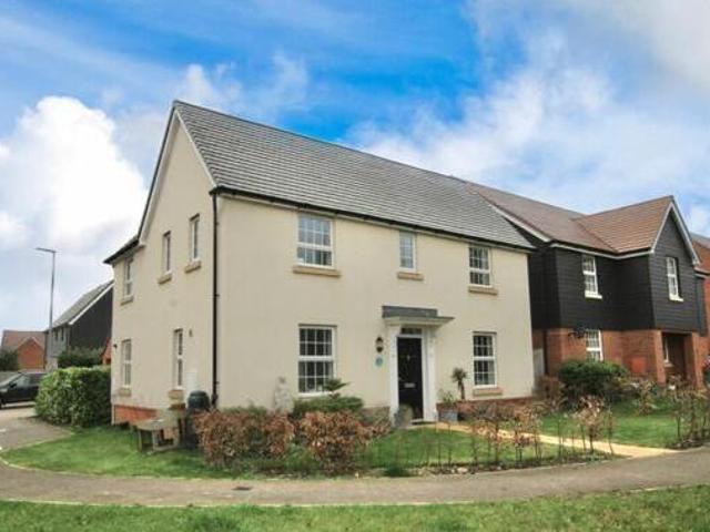 3 Bedroom Detached House For Sale In Preston