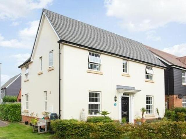 3 Bedroom Detached House For Sale In Preston