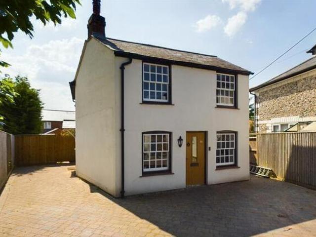 3 Bedroom Detached House For Sale In Princes Risborough