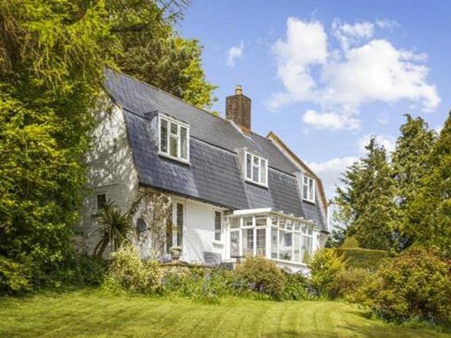 3 Bedroom Detached House For Sale In Pulborough, West Sussex