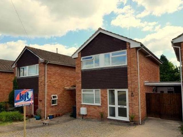 3 bedroom detached house for sale in Queens Acre Newnham GL14