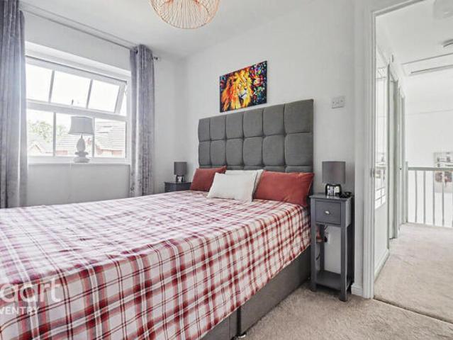 3 bedroom detached house for sale in Rodhouse Close, Coventry, CV4
