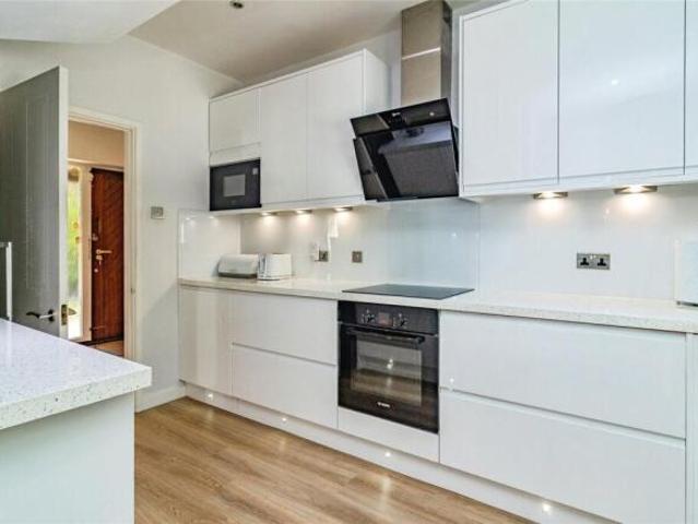 3 bedroom detached house for sale in Rogers Croft, Woughton on the Green, Milton Keynes, Buckinghamshire, MK6