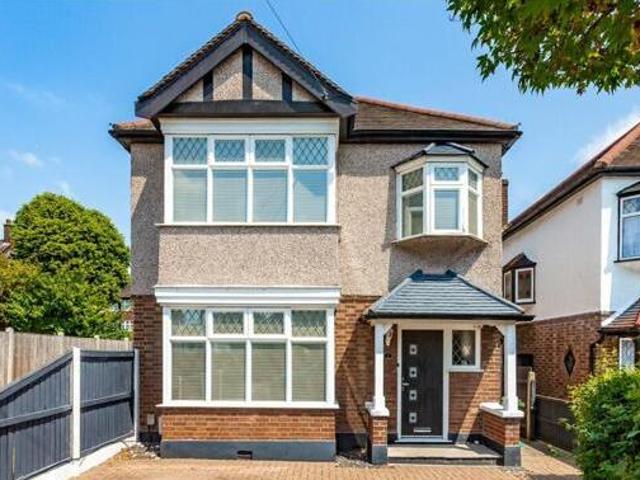 3 Bedroom Detached House For Sale In Romford